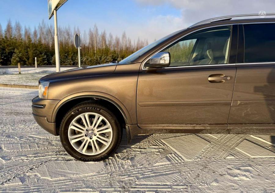 Brūns Volvo XC90 2013 Viļņa, ar dzinēja tilpumu 2.40 L un nobraukumu 298 tūkst. km par 11150 €, foto 5 vietnē AUTOMOTO.COM.LV