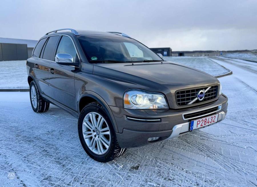Brūns Volvo XC90 2013 Viļņa, ar dzinēja tilpumu 2.40 L un nobraukumu 298 tūkst. km par 11150 €, foto 11 vietnē AUTOMOTO.COM.LV