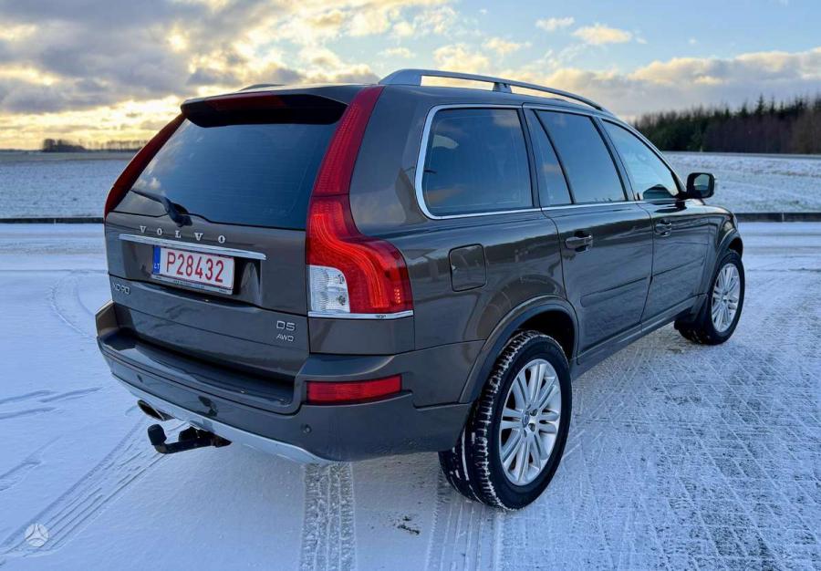 Brūns Volvo XC90 2013 Viļņa, ar dzinēja tilpumu 2.40 L un nobraukumu 298 tūkst. km par 11150 €, foto 15 vietnē AUTOMOTO.COM.LV