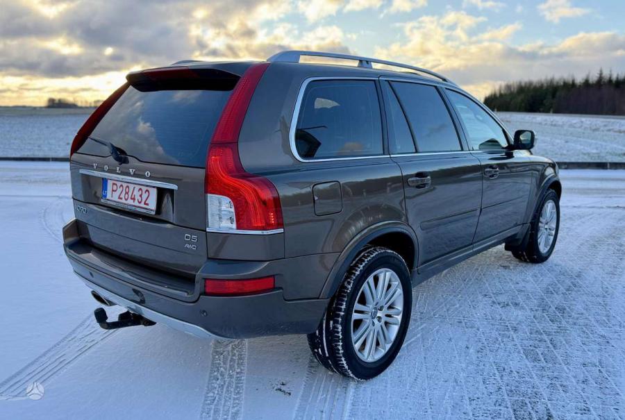 Brūns Volvo XC90 2013 Viļņa, ar dzinēja tilpumu 2.40 L un nobraukumu 298 tūkst. km par 11150 €, foto 20 vietnē AUTOMOTO.COM.LV