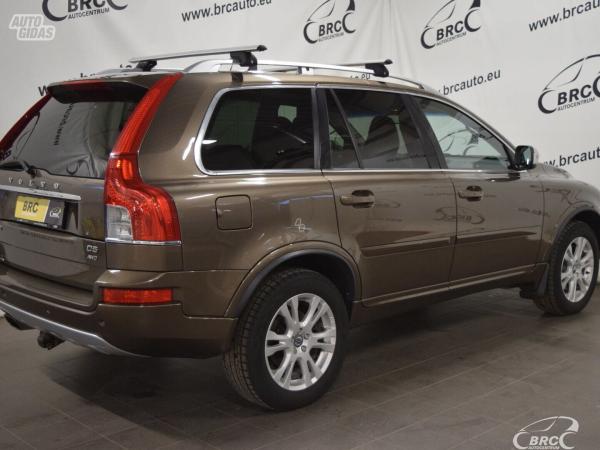 Brown Volvo XC90 2013 in Riga, with an engine capacity of 2.40 L and mileage of 204 thousand km for 12500 €, photo 2 on AUTOMOTO.COM.LV