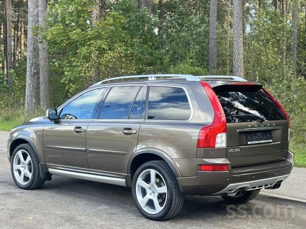 Brūns Volvo XC90 2013 Valmiera, ar dzinēja tilpumu 2.40 L un nobraukumu 0 tūkst. km par 12300 €, foto 4 vietnē AUTOMOTO.COM.LV