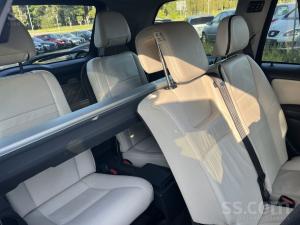 Brown Volvo XC90 2013 in Valmiera, with an engine capacity of 2.40 L and mileage of 0 thousand km for 12300 €, photo 13 on AUTOMOTO.COM.LV