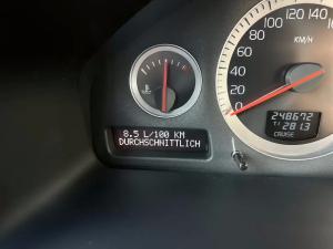Brown Volvo XC90 2013 in Riga, with an engine capacity of 2.40 L and mileage of 249 thousand km for 13600 €, photo 13 on AUTOMOTO.COM.LV