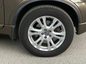 Brown Volvo XC90 2013 in Riga, with an engine capacity of 2.40 L and mileage of 249 thousand km for 13600 €, photo 33 on AUTOMOTO.COM.LV