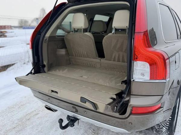Brūns Volvo XC90 2013 Rīga, ar dzinēja tilpumu 2.40 L un nobraukumu 233 tūkst. km par 13500 €, foto 7 vietnē AUTOMOTO.COM.LV