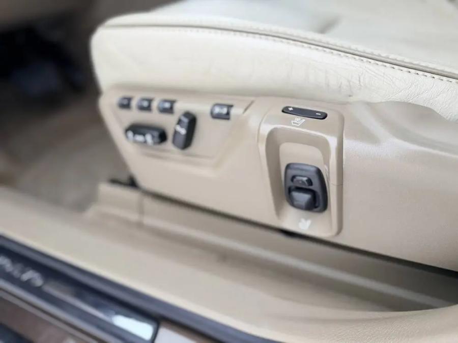 Brūns Volvo XC90 2013 Rīga, ar dzinēja tilpumu 2.40 L un nobraukumu 233 tūkst. km par 13500 €, foto 16 vietnē AUTOMOTO.COM.LV