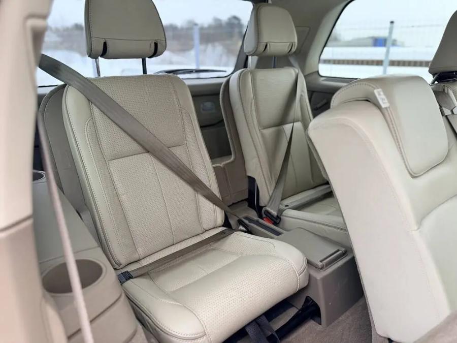 Brūns Volvo XC90 2013 Rīga, ar dzinēja tilpumu 2.40 L un nobraukumu 233 tūkst. km par 13500 €, foto 21 vietnē AUTOMOTO.COM.LV