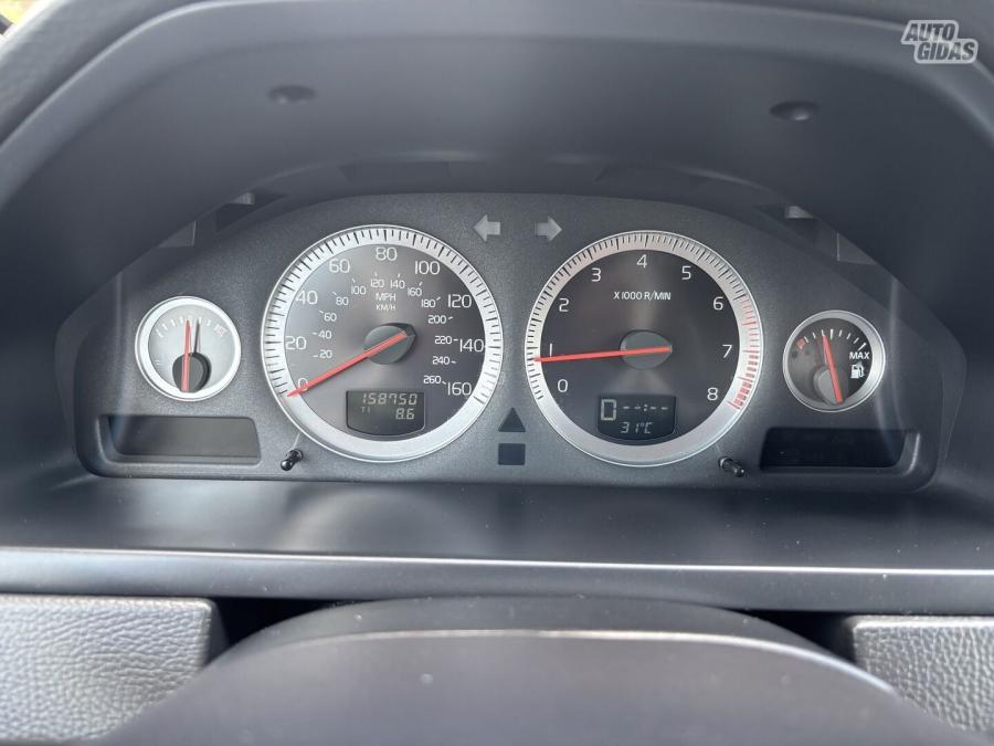 Brūns Volvo XC90 2013 Prienai, ar dzinēja tilpumu 3.20 L un nobraukumu 159 tūkst. km par 8800 €, foto 19 vietnē AUTOMOTO.COM.LV
