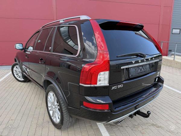 Brown Volvo XC90 2013 in Kaunas, with an engine capacity of 2.40 L and mileage of 245 thousand km for 11900 €, photo 2 on AUTOMOTO.COM.LV