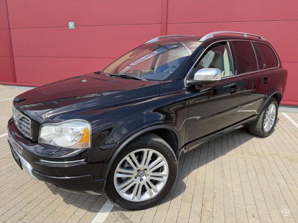Brown Volvo XC90 2013 in Kaunas, with an engine capacity of 2.40 L and mileage of 245 thousand km for 11900 €, photo 6 on AUTOMOTO.COM.LV