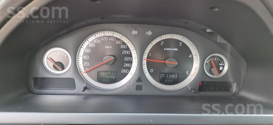 Brūns Volvo XC90 2013 Rīga, ar dzinēja tilpumu 2.40 L un nobraukumu 0 tūkst. km par 12900 €, foto 14 vietnē AUTOMOTO.COM.LV