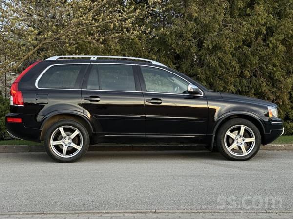 Brown Volvo XC90 2014 in Riga, with an engine capacity of 2.40 L and mileage of 274 thousand km for 11990 €, photo 5 on AUTOMOTO.COM.LV