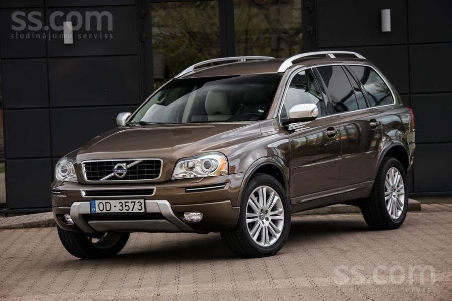 Brown Volvo XC90 2014 in Riga, with an engine capacity of 2.40 L and mileage of 285 thousand km for 12950 €, photo 3 on AUTOMOTO.COM.LV