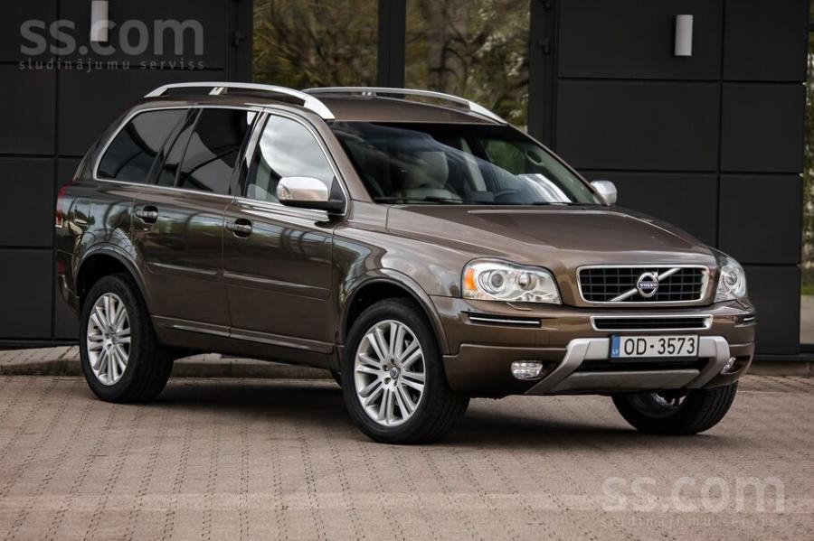 Brown Volvo XC90 2014 in Riga, with an engine capacity of 2.40 L and mileage of 285 thousand km for 12950 €, photo 5 on AUTOMOTO.COM.LV