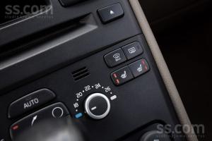 Brown Volvo XC90 2014 in Riga, with an engine capacity of 2.40 L and mileage of 285 thousand km for 12950 €, photo 22 on AUTOMOTO.COM.LV
