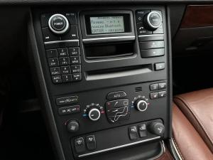 Brūns Volvo XC90 2014 Rīga, ar dzinēja tilpumu 2.40 L un nobraukumu 274 tūkst. km par 11700 €, foto 15 vietnē AUTOMOTO.COM.LV