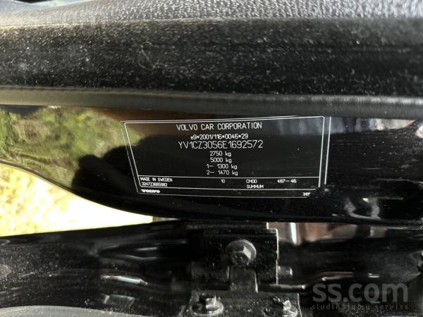 Brown Volvo XC90 2014 in Riga, with an engine capacity of 2.40 L and mileage of 274 thousand km for 11700 €, photo 10 on AUTOMOTO.COM.LV