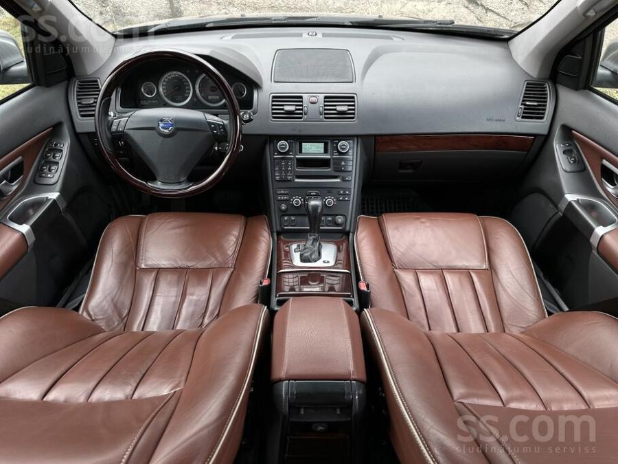 Brūns Volvo XC90 2014 Rīga, ar dzinēja tilpumu 2.40 L un nobraukumu 274 tūkst. km par 11700 €, foto 18 vietnē AUTOMOTO.COM.LV