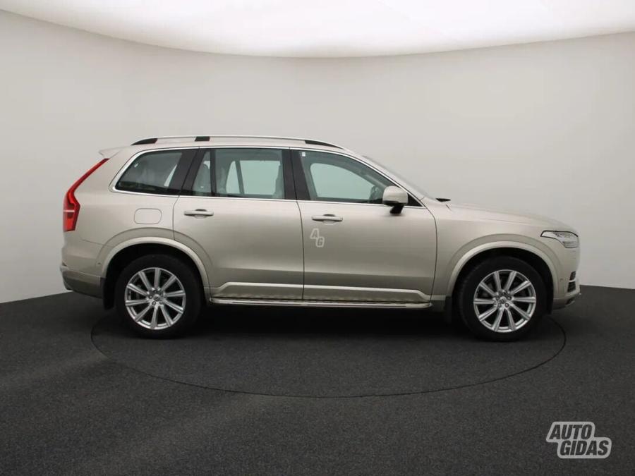 Brown Volvo XC90 2015 in Vilnius, with an engine capacity of 2.00 L and mileage of 268 thousand km for 20999 €, photo 10 on AUTOMOTO.COM.LV