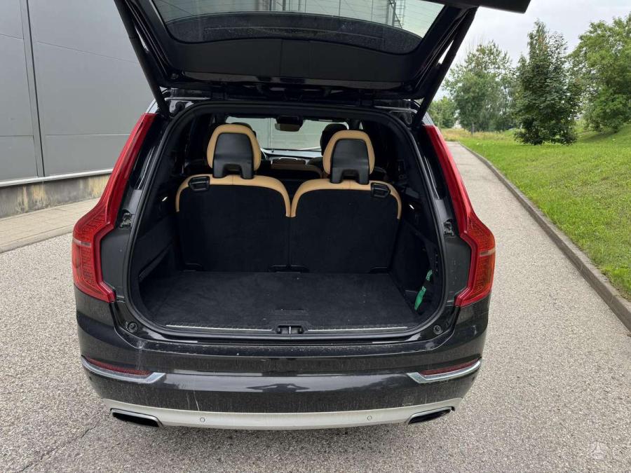 Brown Volvo XC90 2015 in Alytus, with an engine capacity of 2.00 L and mileage of 284 thousand km for 16950 €, photo 6 on AUTOMOTO.COM.LV