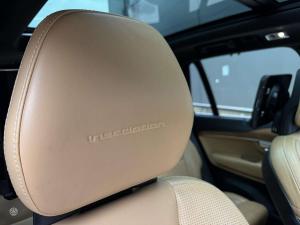 Brown Volvo XC90 2015 in Alytus, with an engine capacity of 2.00 L and mileage of 284 thousand km for 16950 €, photo 29 on AUTOMOTO.COM.LV