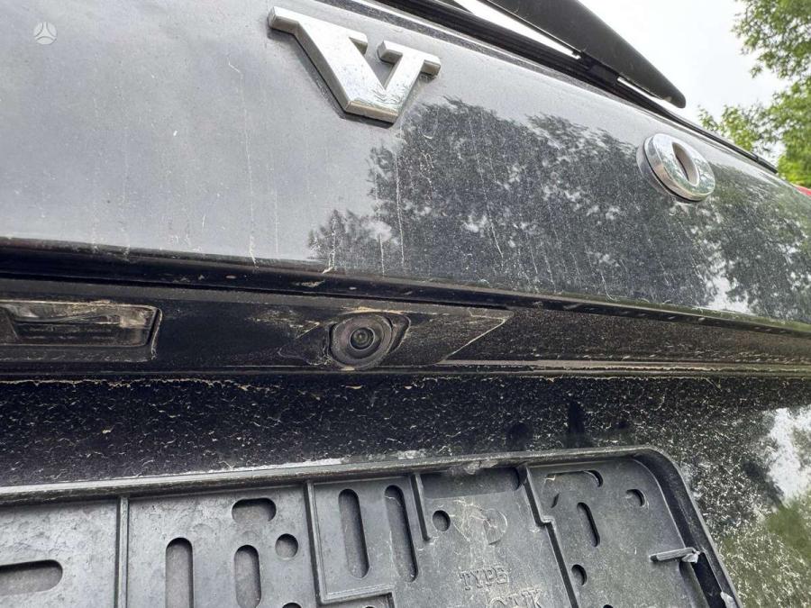 Brown Volvo XC90 2015 in Alytus, with an engine capacity of 2.00 L and mileage of 284 thousand km for 16950 €, photo 39 on AUTOMOTO.COM.LV