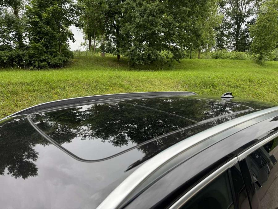 Brown Volvo XC90 2015 in Alytus, with an engine capacity of 2.00 L and mileage of 284 thousand km for 16950 €, photo 42 on AUTOMOTO.COM.LV