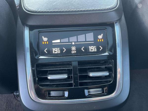 Brūns Volvo XC90 2015 Viļņa, ar dzinēja tilpumu 2.00 L un nobraukumu 295 tūkst. km par 17250 €, foto 6 vietnē AUTOMOTO.COM.LV