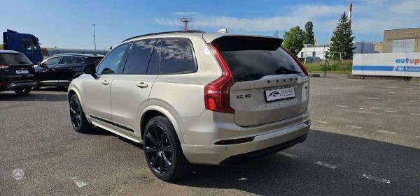 Brown Volvo XC90 2016 in Klaipeda, with an engine capacity of 1.97 L and mileage of 135 thousand km for 22700 €, photo 6 on AUTOMOTO.COM.LV