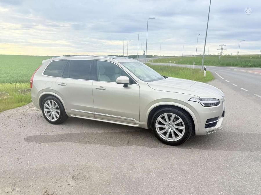Brūns Volvo XC90 2016 Kauņa, ar dzinēja tilpumu 1.97 L un nobraukumu 327 tūkst. km par 16600 €, foto 1 vietnē AUTOMOTO.COM.LV