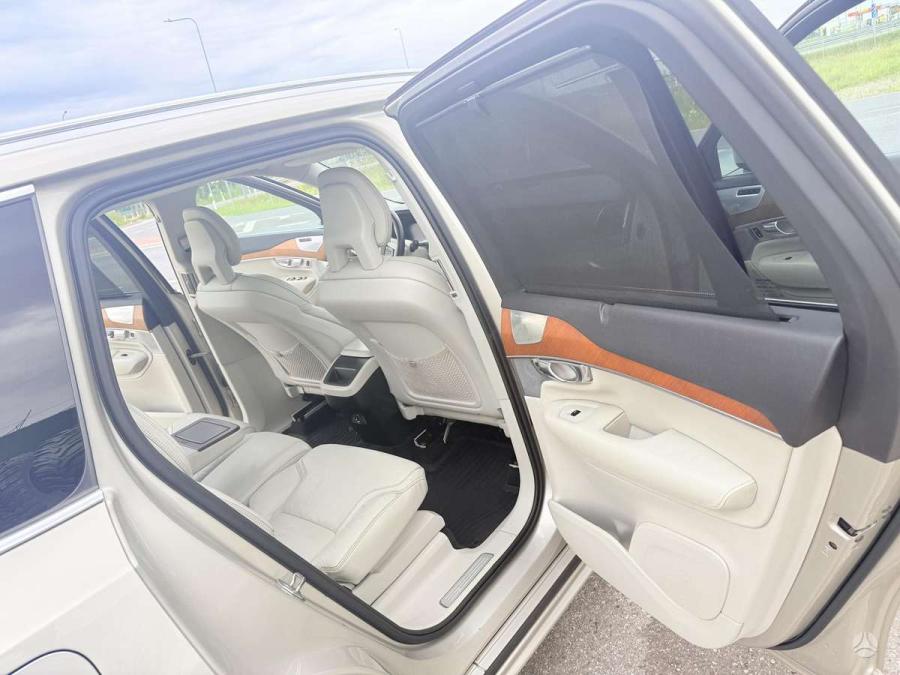 Brūns Volvo XC90 2016 Kauņa, ar dzinēja tilpumu 1.97 L un nobraukumu 327 tūkst. km par 16600 €, foto 9 vietnē AUTOMOTO.COM.LV