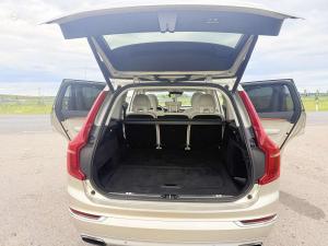 Brūns Volvo XC90 2016 Kauņa, ar dzinēja tilpumu 1.97 L un nobraukumu 327 tūkst. km par 16600 €, foto 10 vietnē AUTOMOTO.COM.LV