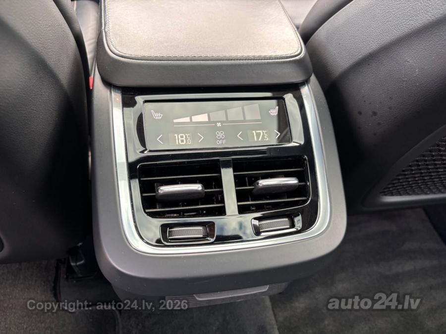 Brūns Volvo XC90 2016 Paide, ar dzinēja tilpumu 2.00 L un nobraukumu 163 tūkst. km par 23790 €, foto 16 vietnē AUTOMOTO.COM.LV
