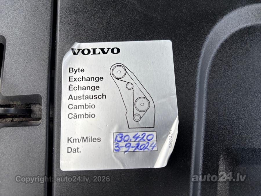 Brūns Volvo XC90 2016 Paide, ar dzinēja tilpumu 2.00 L un nobraukumu 163 tūkst. km par 23790 €, foto 28 vietnē AUTOMOTO.COM.LV
