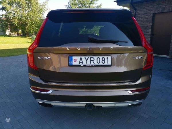 Brown Volvo XC90 2016 in Vilnius, with an engine capacity of 1.97 L and mileage of 338 thousand km for 17700 €, photo 7 on AUTOMOTO.COM.LV