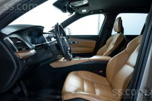 Brown Volvo XC90 2017 in Riga, with an engine capacity of 2.00 L and mileage of 294 thousand km for 20900 €, photo 8 on AUTOMOTO.COM.LV