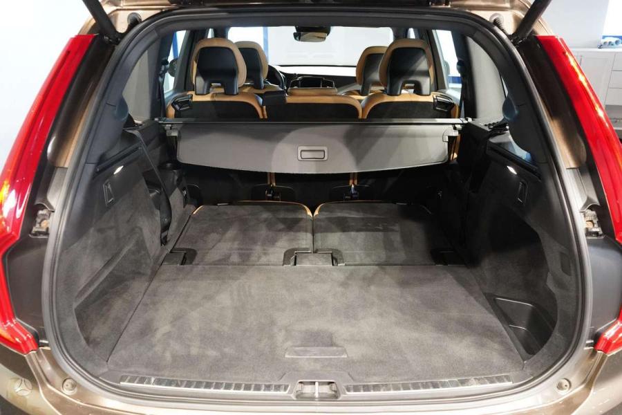 Brūns Volvo XC90 2017 Viļņa, ar dzinēja tilpumu 1.97 L un nobraukumu 201 tūkst. km par 24900 €, foto 13 vietnē AUTOMOTO.COM.LV