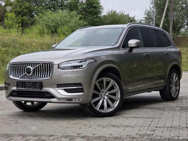 Brown Volvo XC90 2019 in Vilnius, with an engine capacity of 1.97 L and mileage of 234 thousand km for 26850 €, photo 3 on AUTOMOTO.COM.LV