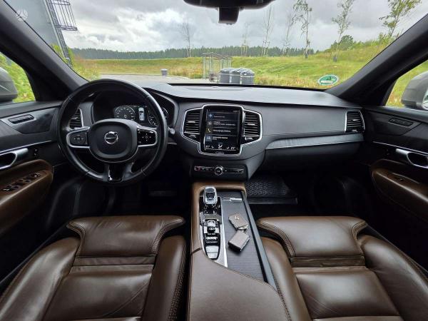 Brown Volvo XC90 2019 in Vilnius, with an engine capacity of 1.97 L and mileage of 234 thousand km for 26850 €, photo 9 on AUTOMOTO.COM.LV