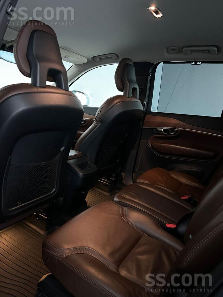 Brown Volvo XC90 2020 in Riga, with an engine capacity of 2.00 L and mileage of 133 thousand km for 31990 €, photo 21 on AUTOMOTO.COM.LV