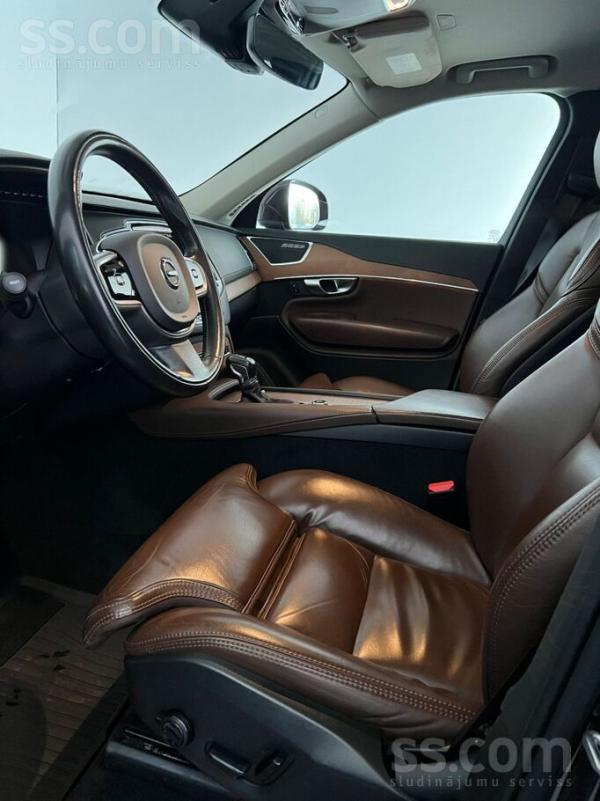 Brūns Volvo XC90 2020 Rīga, ar dzinēja tilpumu 2.00 L un nobraukumu 133 tūkst. km par 29900 €, foto 7 vietnē AUTOMOTO.COM.LV