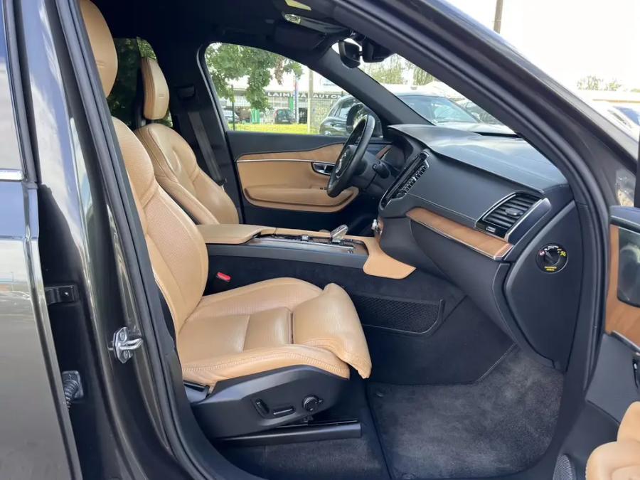 Brūns Volvo XC90 2020 Rīga, ar dzinēja tilpumu 2.00 L un nobraukumu 140 tūkst. km par 36950 €, foto 14 vietnē AUTOMOTO.COM.LV