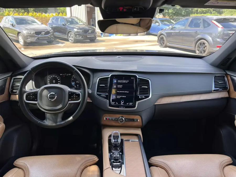 Brūns Volvo XC90 2020 Rīga, ar dzinēja tilpumu 2.00 L un nobraukumu 140 tūkst. km par 36950 €, foto 20 vietnē AUTOMOTO.COM.LV