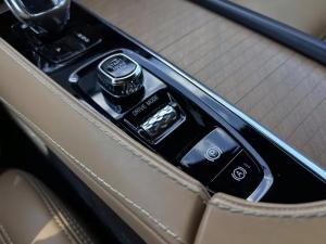 Brūns Volvo XC90 2020 Rīga, ar dzinēja tilpumu 2.00 L un nobraukumu 140 tūkst. km par 36950 €, foto 29 vietnē AUTOMOTO.COM.LV