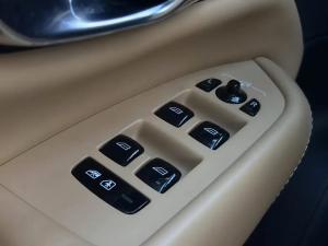 Brūns Volvo XC90 2020 Rīga, ar dzinēja tilpumu 2.00 L un nobraukumu 140 tūkst. km par 36950 €, foto 35 vietnē AUTOMOTO.COM.LV