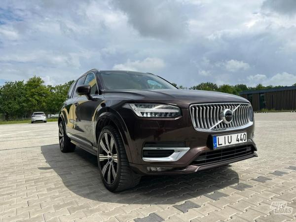 Brūns Volvo XC90 2021 Klaipėda, ar dzinēja tilpumu 2.00 L un nobraukumu 143 tūkst. km par 39500 €, foto 2 vietnē AUTOMOTO.COM.LV