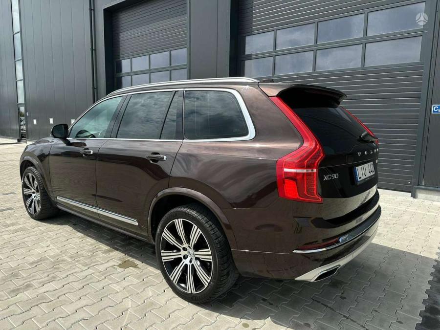 Brūns Volvo XC90 2021 Klaipėda, ar dzinēja tilpumu 1.97 L un nobraukumu 143 tūkst. km par 38000 €, foto 4 vietnē AUTOMOTO.COM.LV