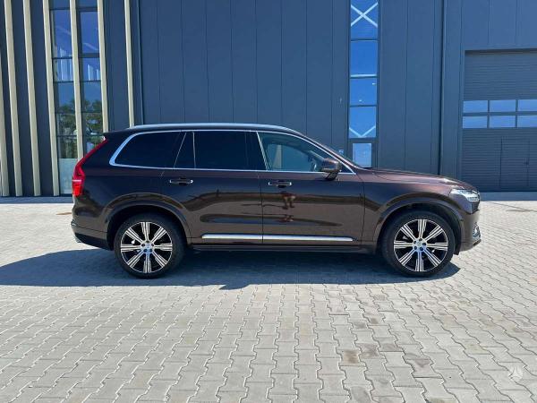 Brown Volvo XC90 2021 in Klaipeda, with an engine capacity of 1.97 L and mileage of 143 thousand km for 38000 €, photo 4 on AUTOMOTO.COM.LV