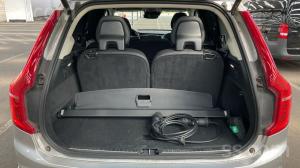 Brown Volvo XC90 2022 in Jelgava, with an engine capacity of 2.00 L and mileage of 200 thousand km for 32900 €, photo 5 on AUTOMOTO.COM.LV